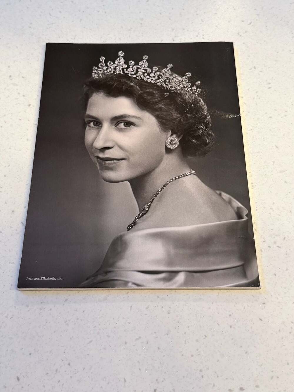 LIFE | Accents | Life Magazine Queen Elizabeth Ii 926222 Special ...